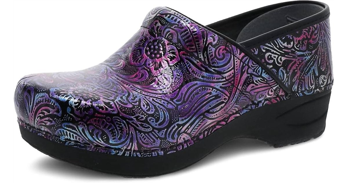 Dansko Xp 2.0 Engraved Clog in Blue | Lyst