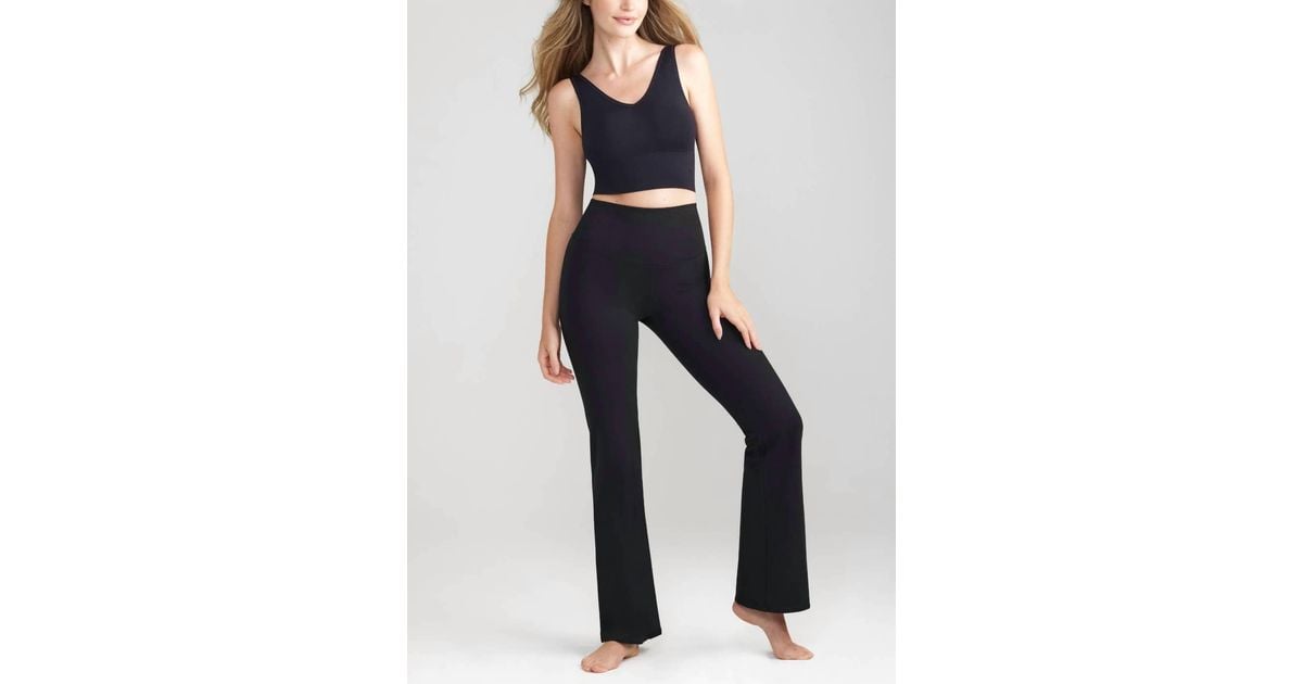 Yummie Flare Shape Leggings in Blue | Lyst