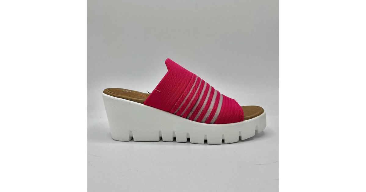 Bernie Mev Venti Iris Sandals in Red | Lyst