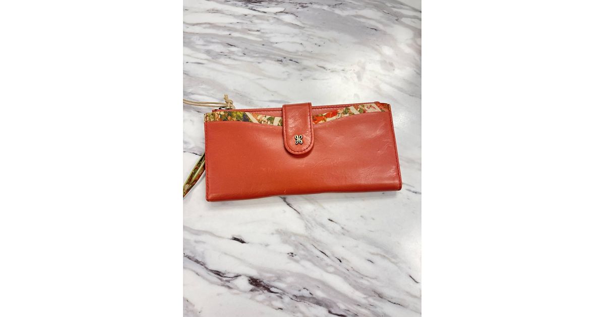 Hobo International Max Continental Cherry Blossom in Gray | Lyst