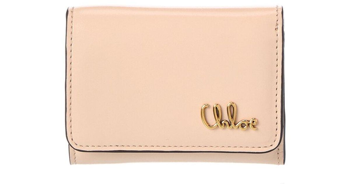 Chloé Iconic Mini Leather Trifold Wallet in Natural | Lyst