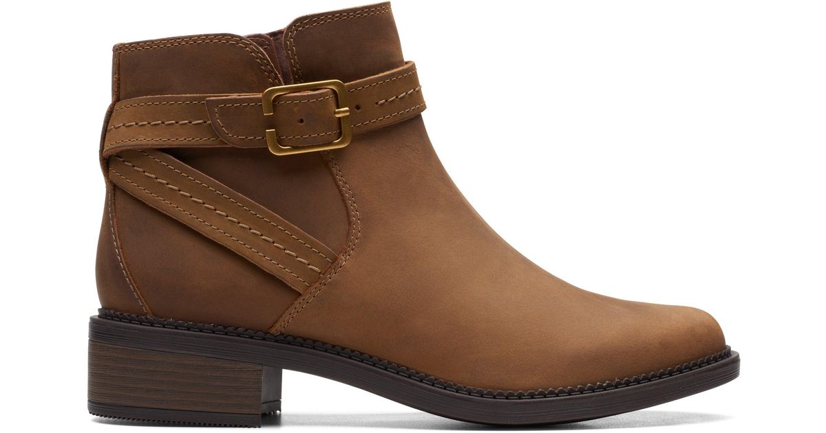 Clarks Maye Strap in Brown | Lyst