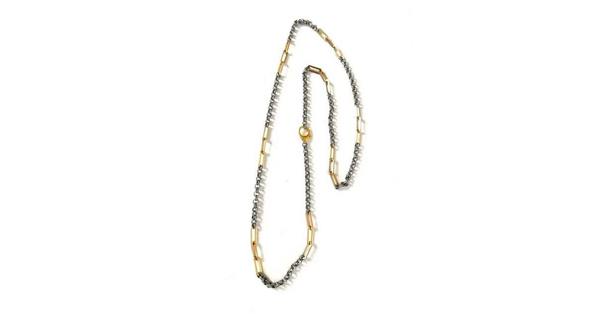 CV Designs Waze Link Lariat Necklace in Metallic | Lyst