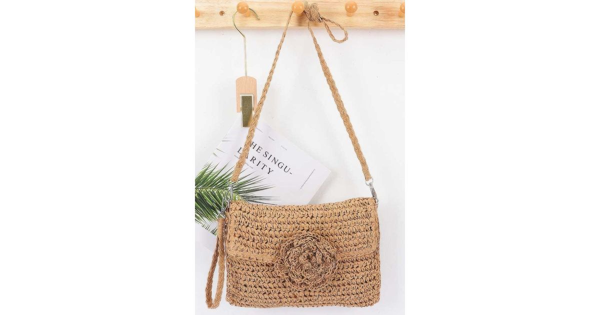 Fashnzfab Faux Straw Handmade Flower Flap Clutch in Natural | Lyst