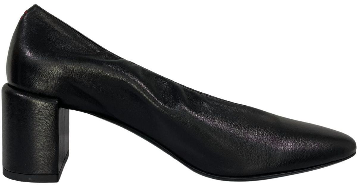 Halmanera Stack Heel Round Toe Pump in Black | Lyst