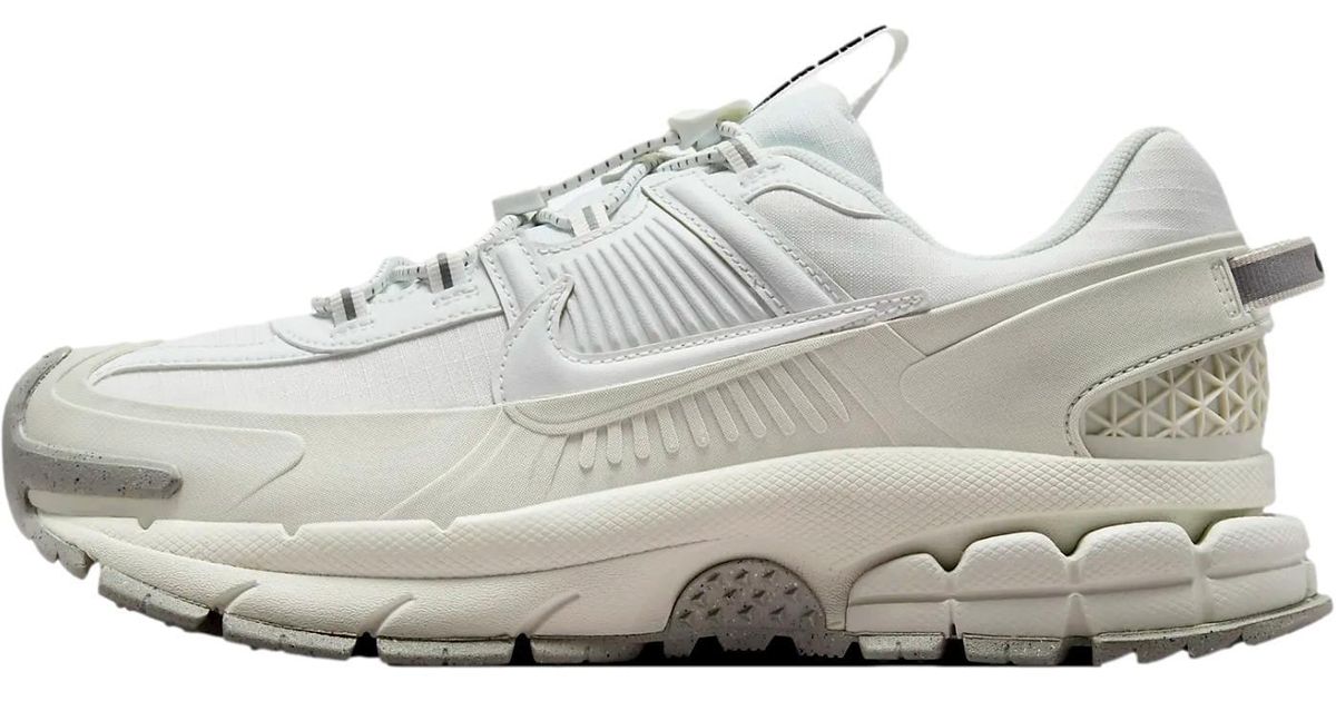 Nike Zoom Vomero Roam Summit/Summit Hv6410-100 in White | Lyst