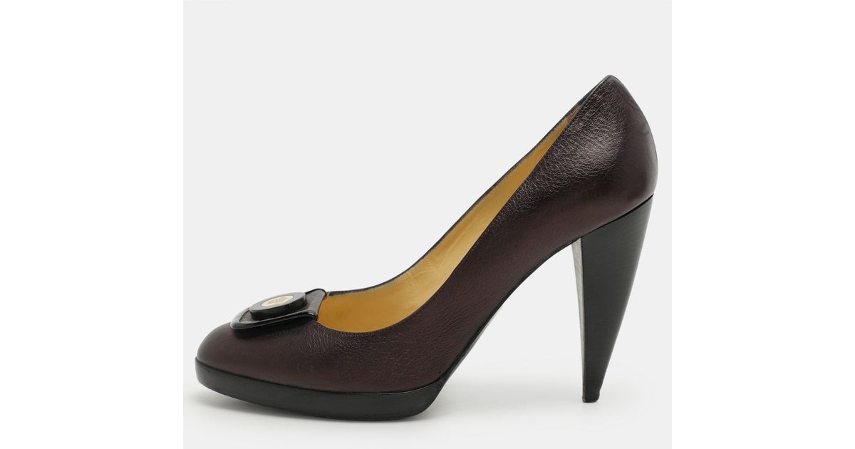 Versace Metallic Leather Medusa Block Heel Pumps in Black | Lyst