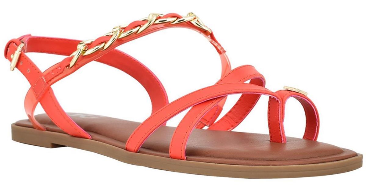 GBG Los Angeles Resia Chain Logo Ankle Strap in Red | Lyst