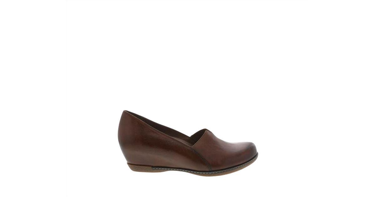 Dansko Liliana Burnished Calf Shoes in Brown | Lyst
