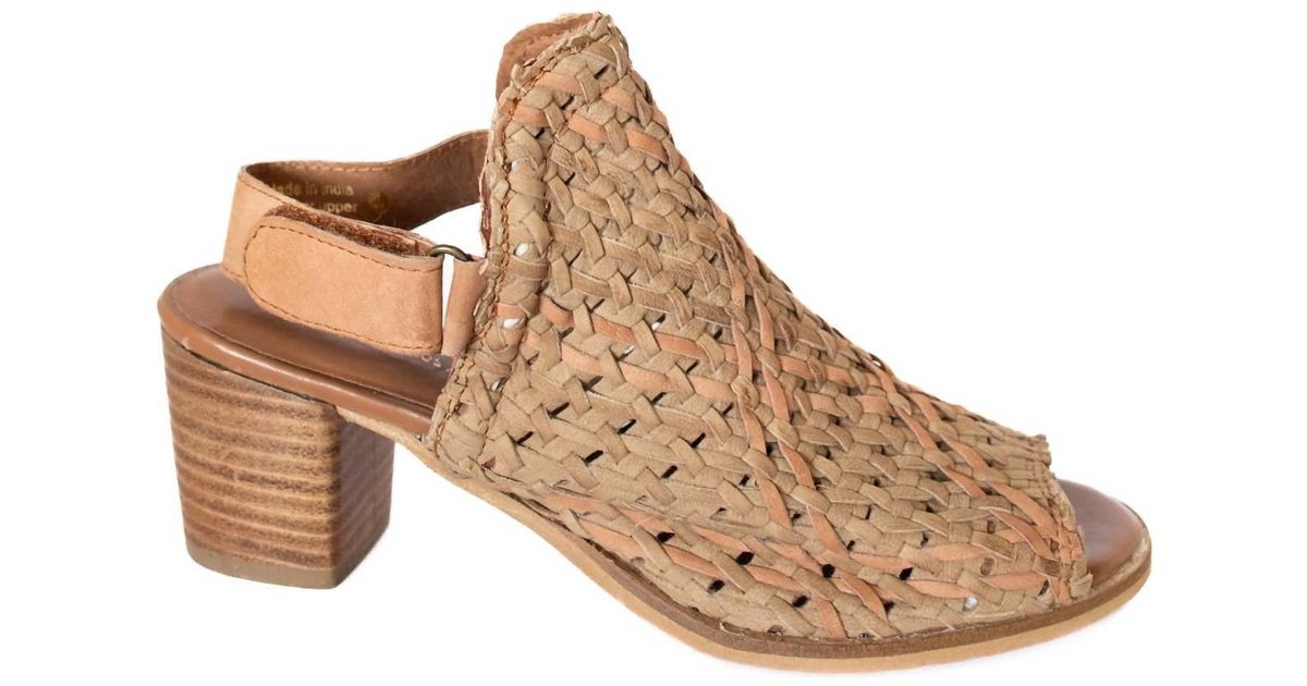 Volatile Veronique Woven Leather Mule in Brown | Lyst