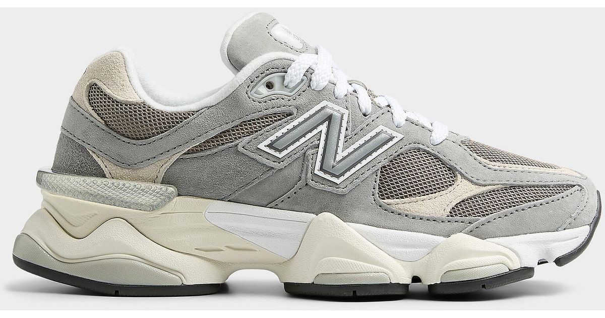 New Balance 9060 Sneakers Women in Gray | Lyst