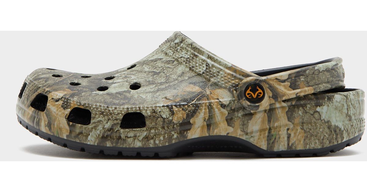 Crocs™ X Realtree Apx Classic Clogs in Brown for Men | Lyst UK