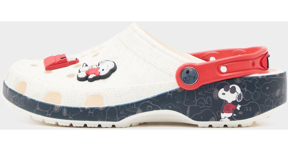 Crocs™ X Peanuts 'Snoopy' Classic Clog in Red | Lyst UK