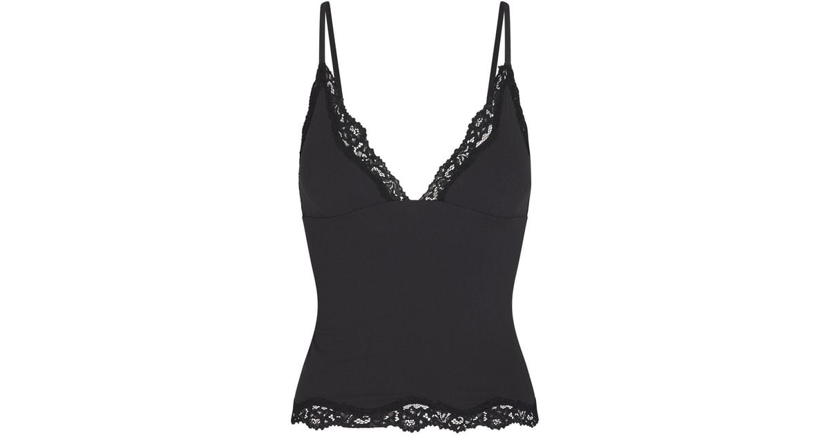 Skims Triangle Cami Top in Black | Lyst