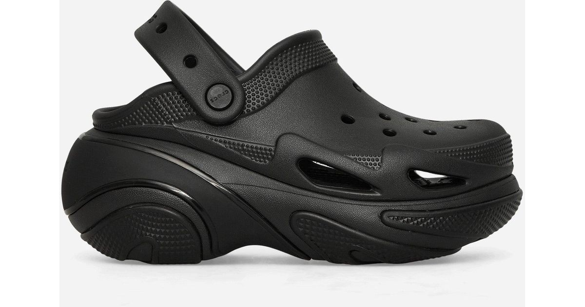 Crocs™ S Bubble Crush Clogs Triple in Black | Lyst