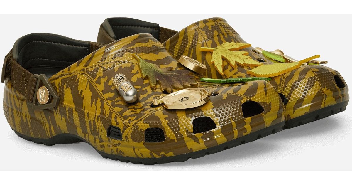 Crocs™ Aries Classic Clogs Dark Algae in Green for Men | Lyst UK