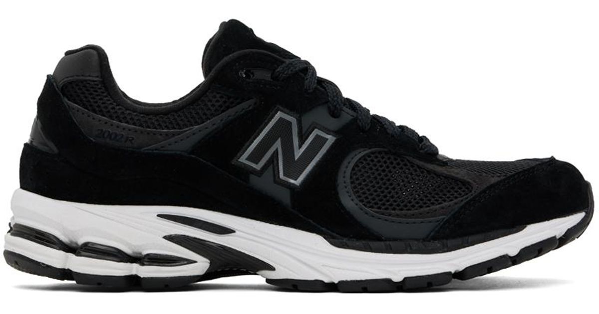 New Balance 2002R Sneakers in Black for Men | Lyst