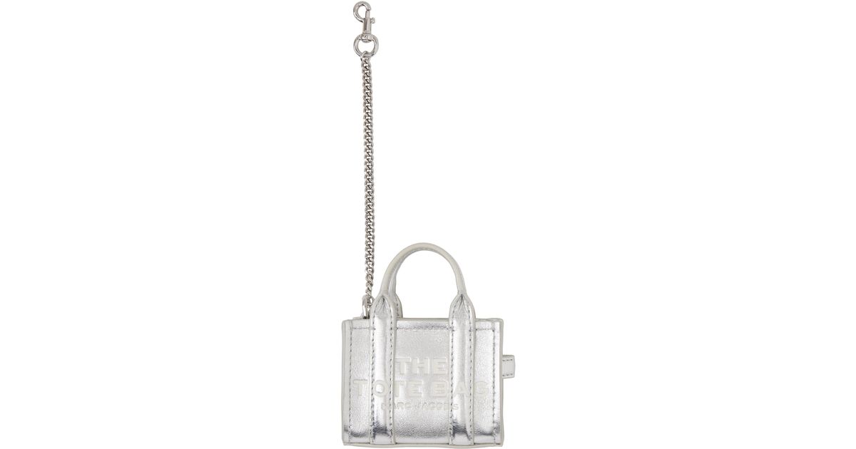 Marc Jacobs 'The Metallic Leather Nano Tote Charm' Keychain in Black | Lyst