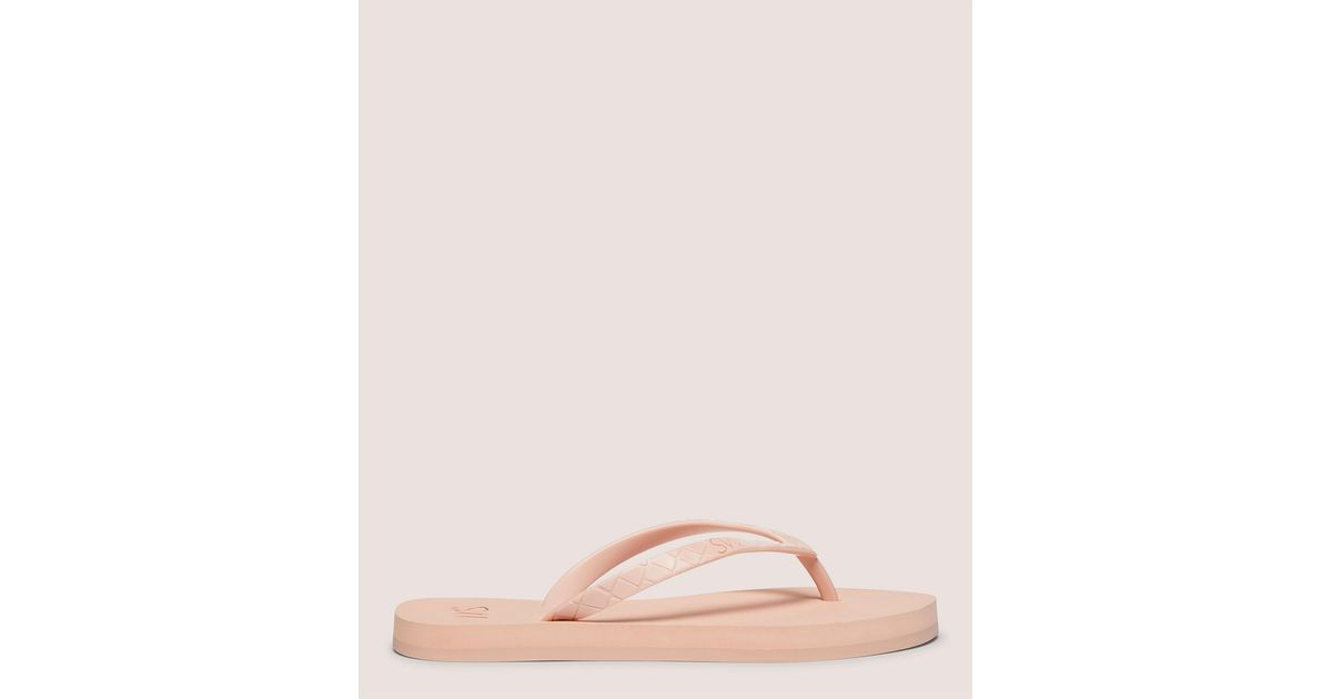 Stuart Weitzman Sw Flip Flop in Pink | Lyst