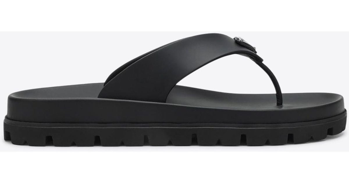 Prada Triangle Logo Rubber Flip-Flops in Black | Lyst