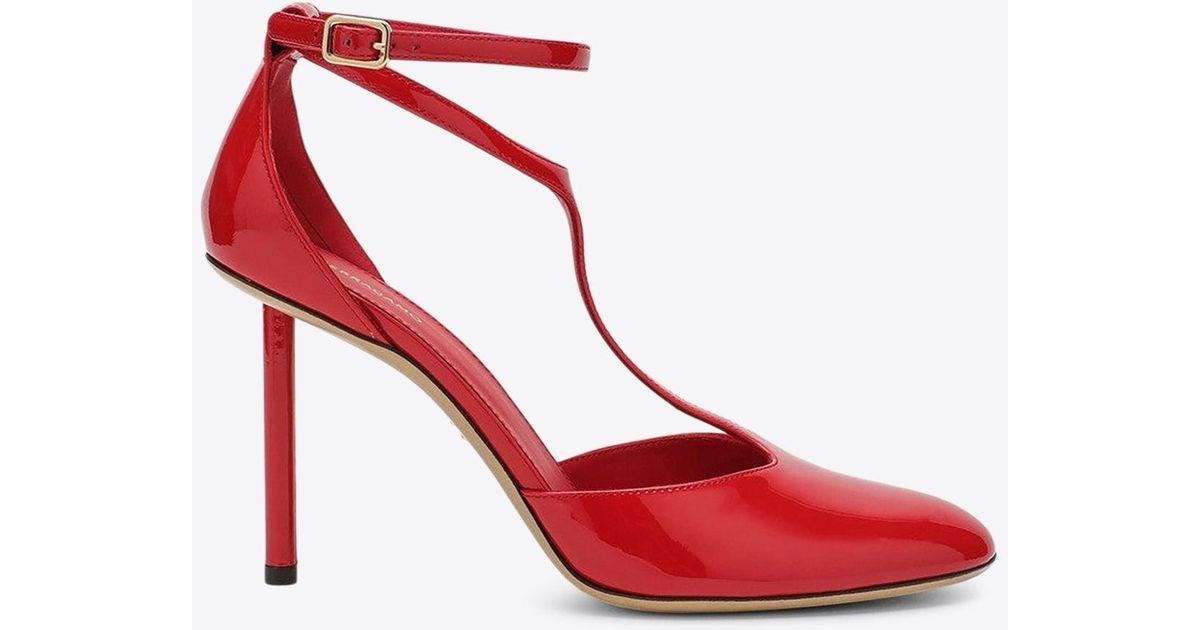 Ferragamo Lysandra 95 T-Strap Pumps in Red | Lyst