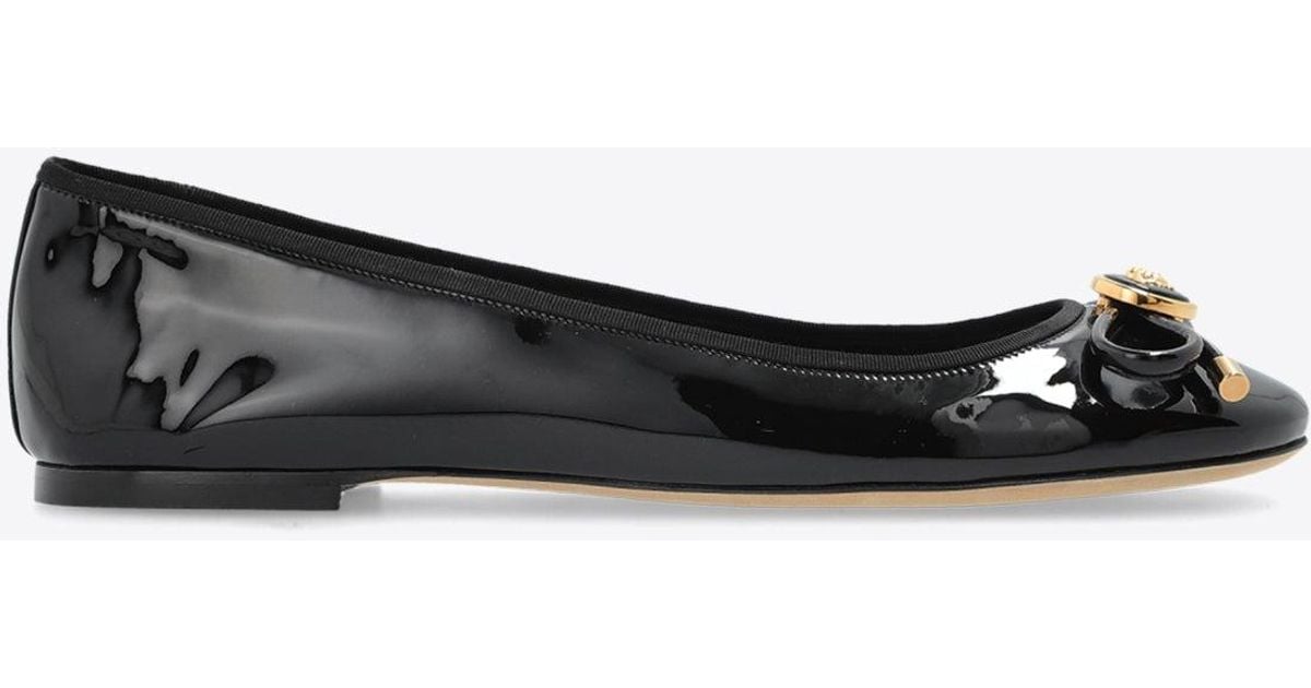 Versace Opera Bow Patent Ballet Flats in White | Lyst