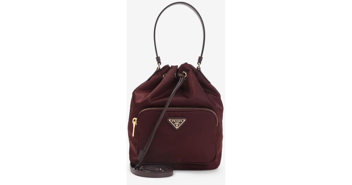 Prada Re-Nylon Bucket Bag in Red | Lyst