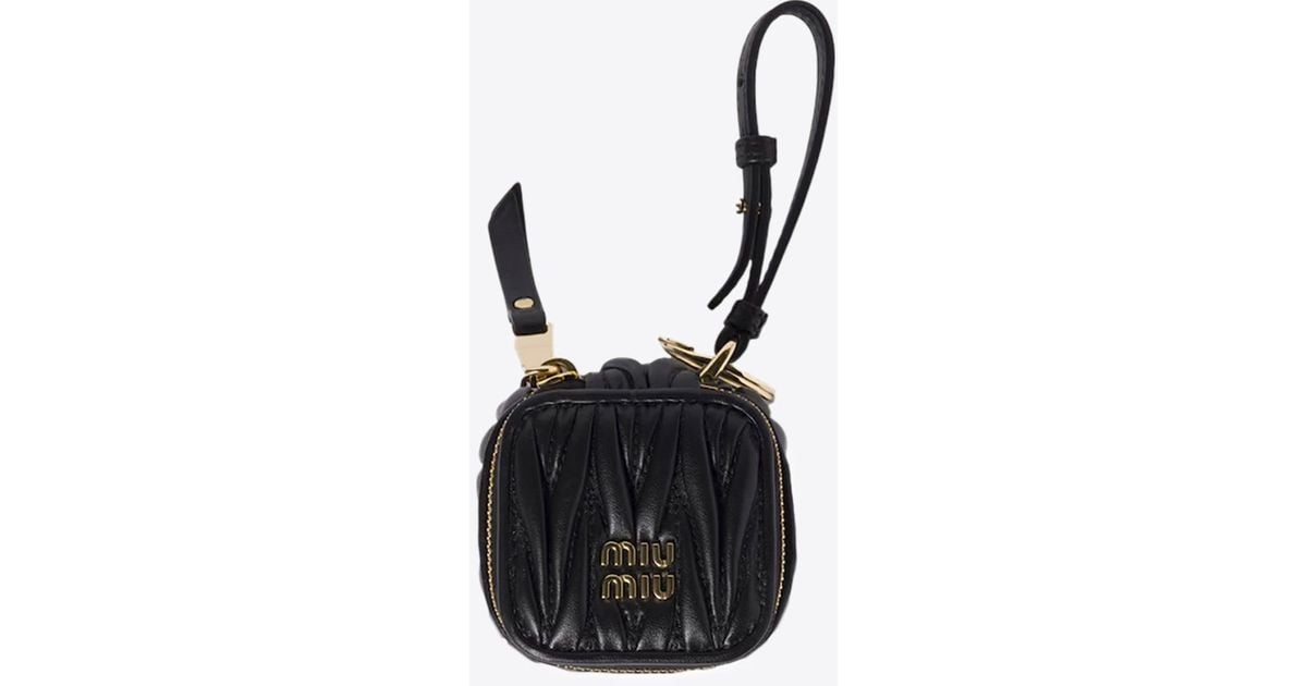 Miu Miu Trick Quilted Leather Pouch Key-Ring in Black | Lyst