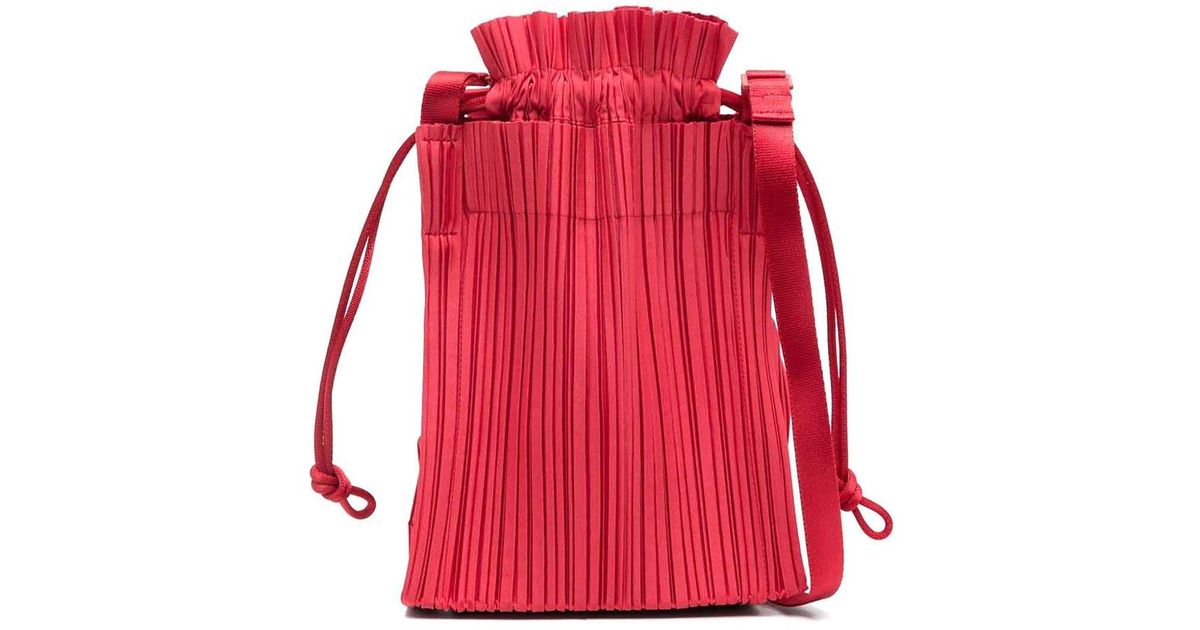 Pleats Please Issey Miyake Square Pleats Bag in Red | Lyst
