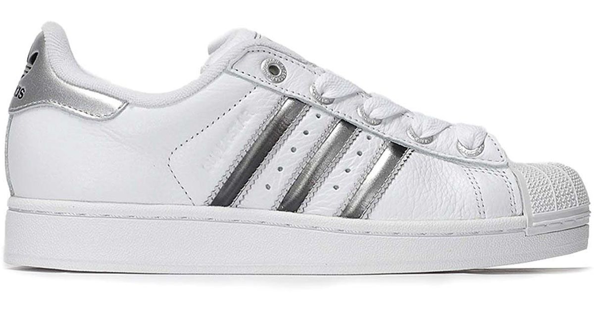 adidas Originals Superstar Ii W in White | Lyst UK