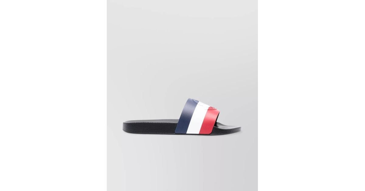 Moncler Basile Embossed Logo Pool Slides in Black for Men | Lyst