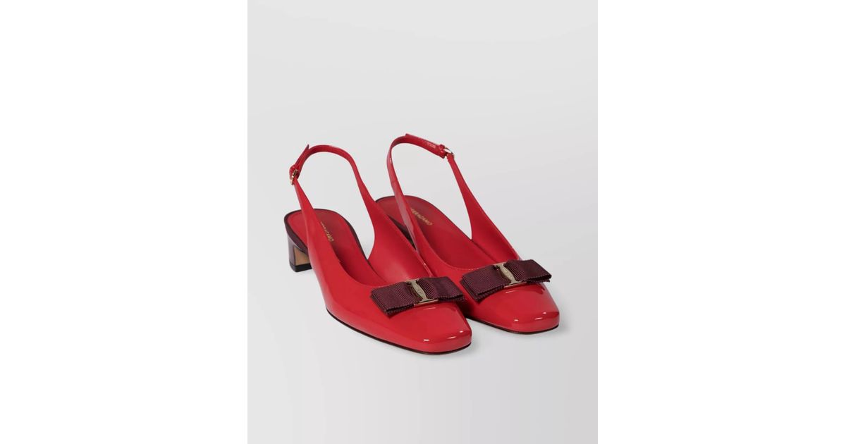 Ferragamo Bow Detail Patent Finish Square Toe Pumps in Red | Lyst