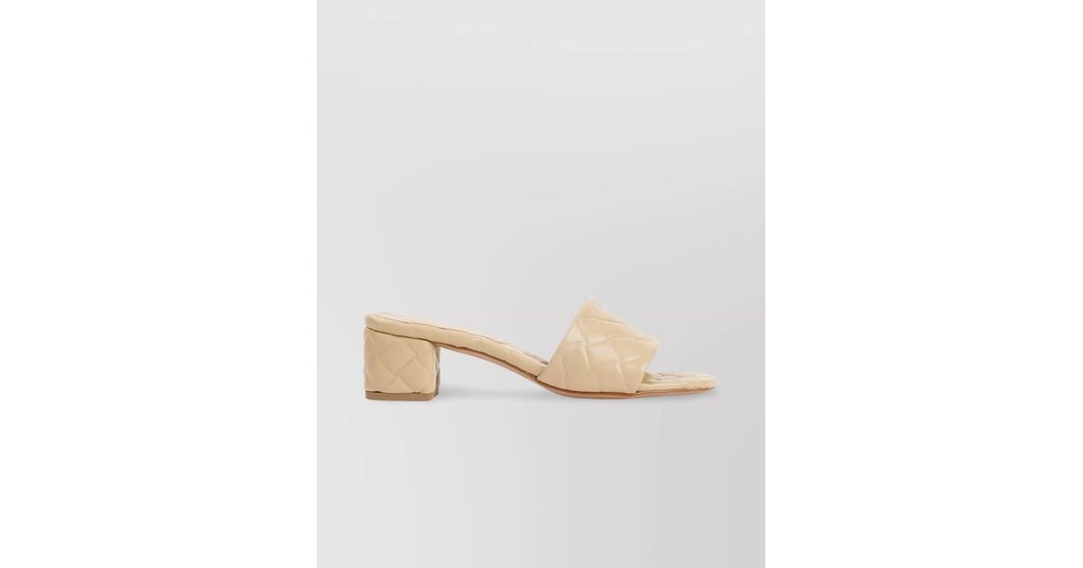 Bottega Veneta Amy Mule Sandals Quilted Design in Natural | Lyst