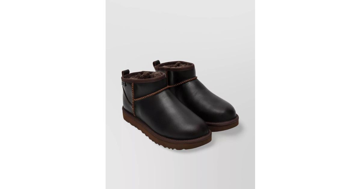 UGG Mini Ironwood Ankle Boot in Black | Lyst UK
