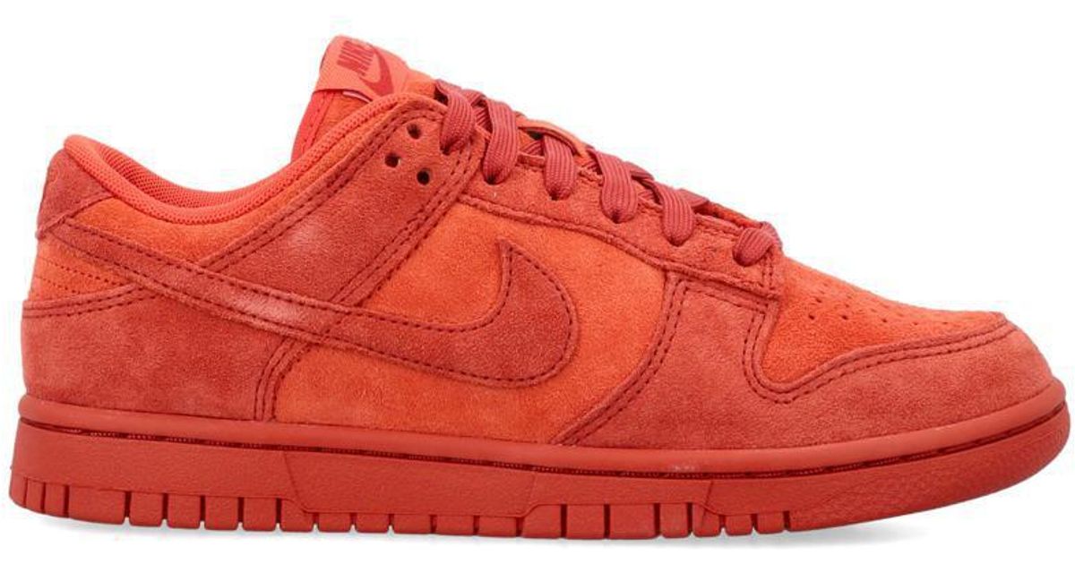 Nike Dunk Low in Red | Lyst