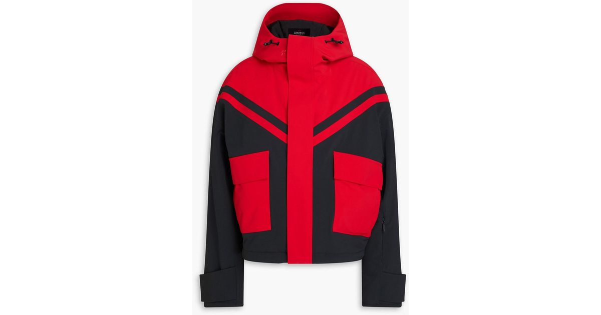Perfect Moment Calea Cropped Two-tone Hooded Ski Jacket in Red | Lyst