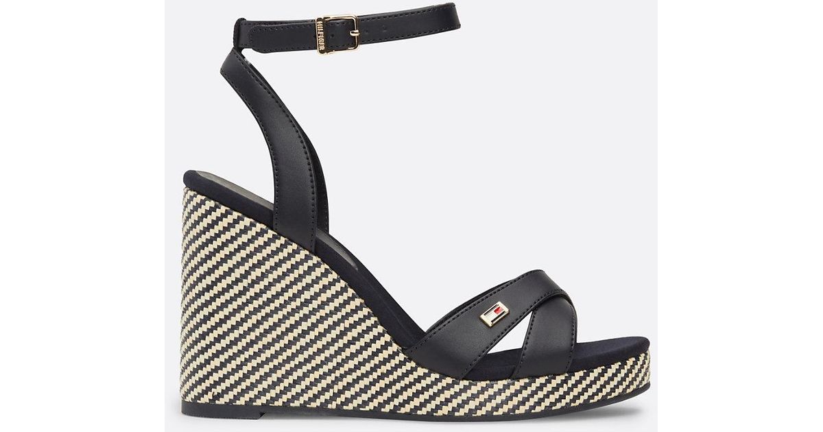 Tommy Hilfiger Raffia Jagged Stripe Wedge Sandals in Metallic | Lyst UK