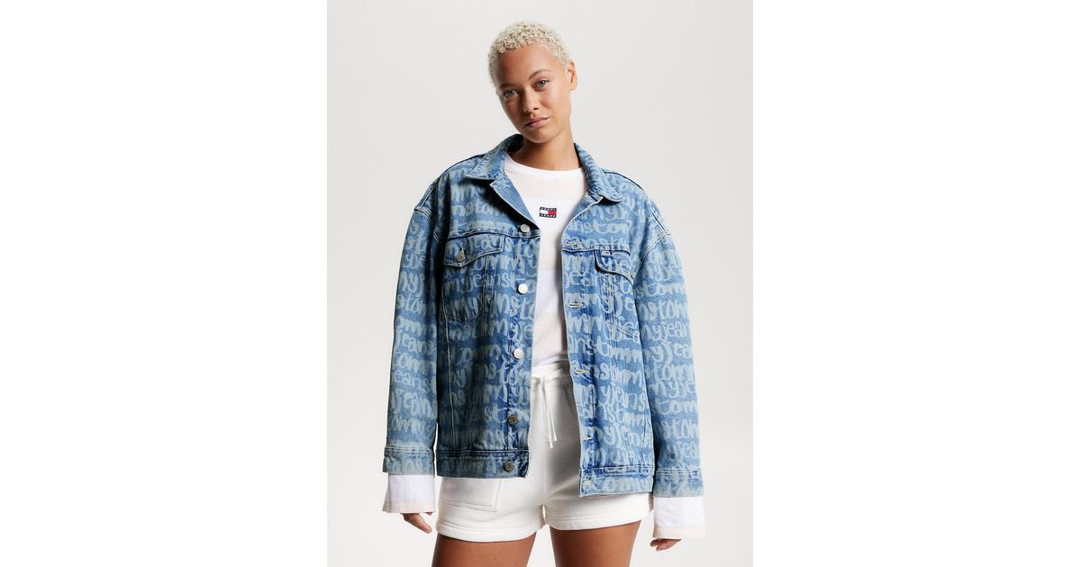 Tommy Hilfiger Daisy Spell-out Oversized Denim Jacket in Blue | Lyst UK