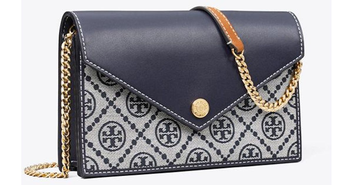 Tory Burch T Monogram Envelope Chain Wallet in Gray | Lyst