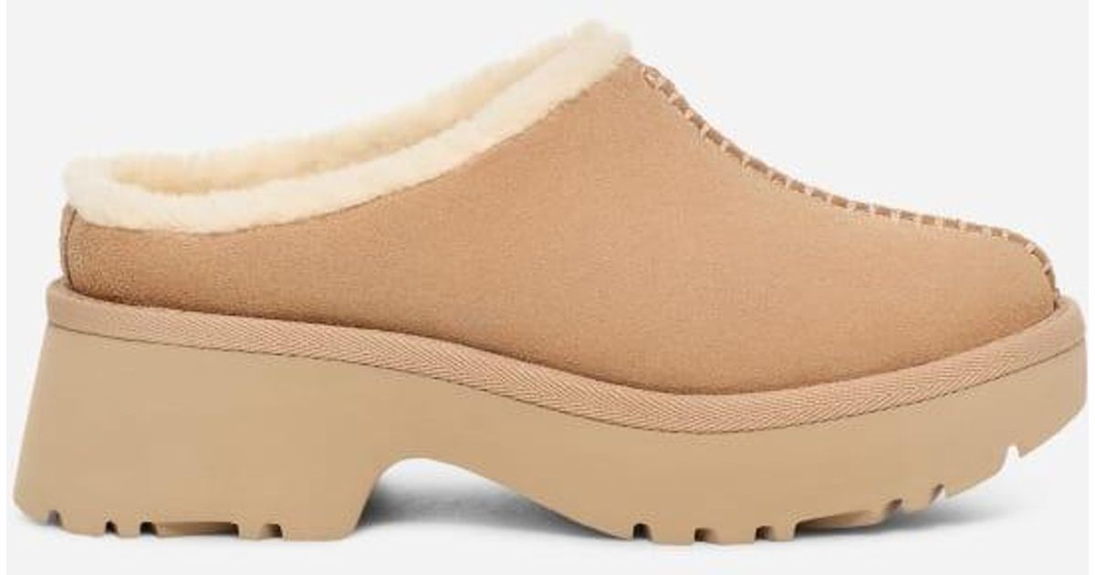 UGG New Heights Cozy Clog Suede Shoes in Black | Lyst