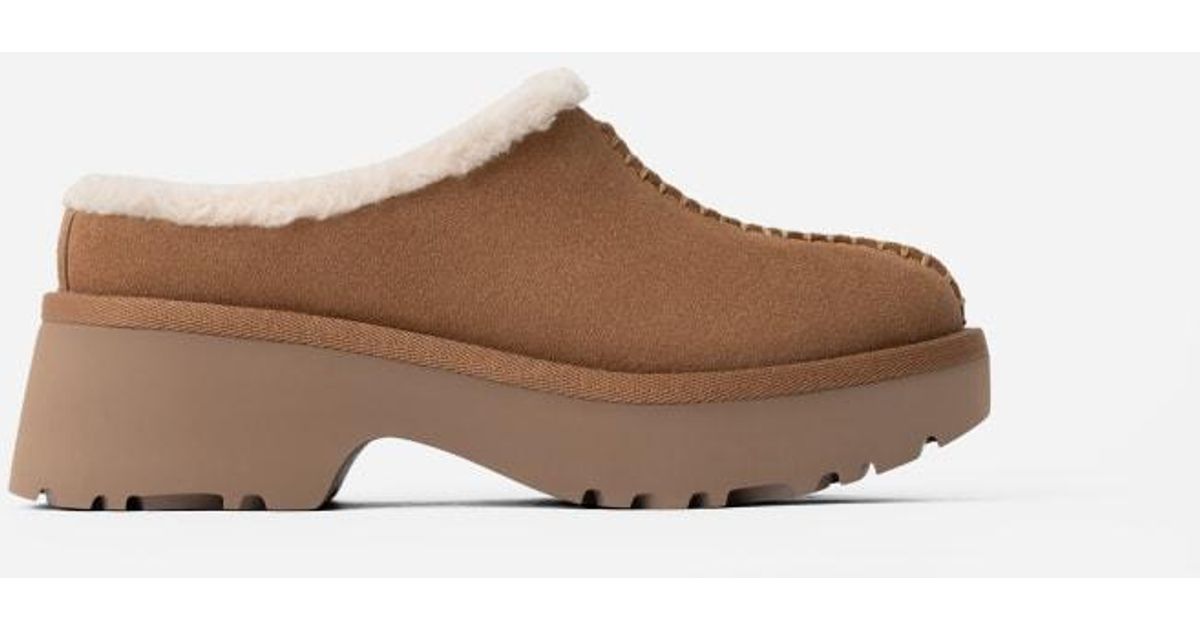 UGG New Heights Cozy Clog Suede Shoes in Black | Lyst