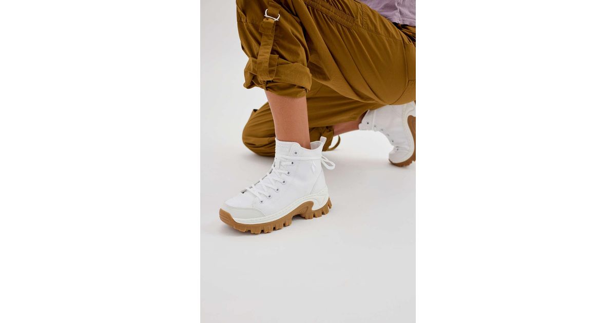 Skechers Street Hi-ryze Fashion Shaker Sneaker in White | Lyst