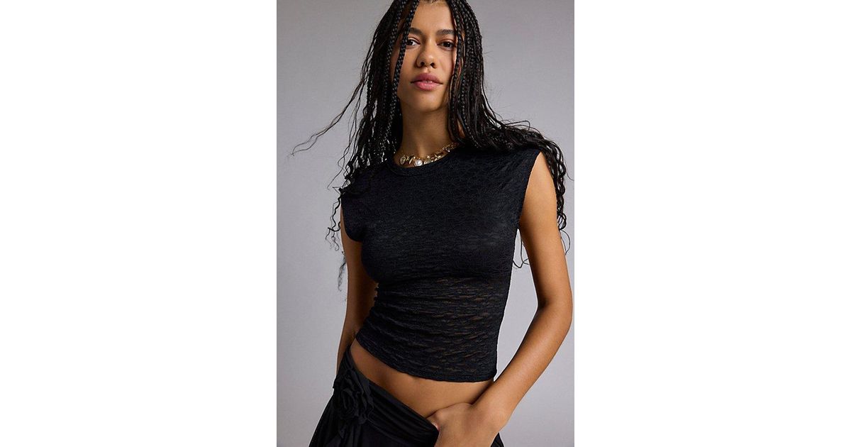 Urban Renewal Uo Rebeka Keyhole Open Back Lace Crop Top in Black | Lyst
