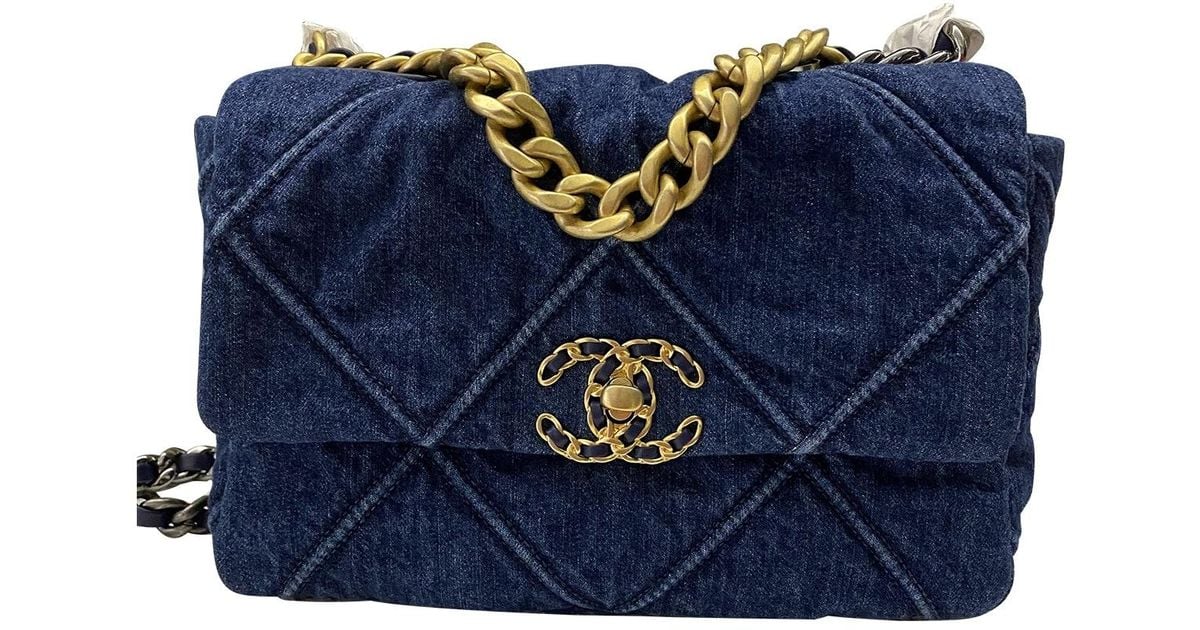Chanel 19 Handbag Blueberry | Paul Smith