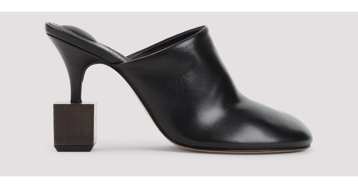 Jacquemus Mules in Black | Lyst