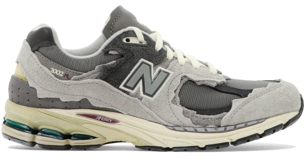 New Balance 2002r Protection Pack Sneakers & Slip-on Grey in Grey for ...
