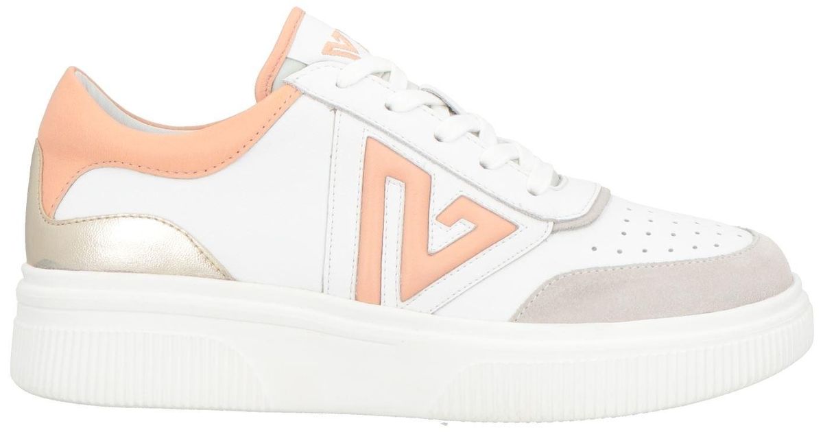Emanuélle Vee Sneakers Leather in White | Lyst