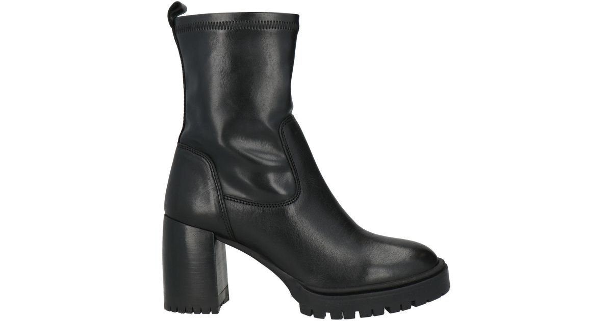 Emanuélle Vee Ankle Boots in Black | Lyst UK