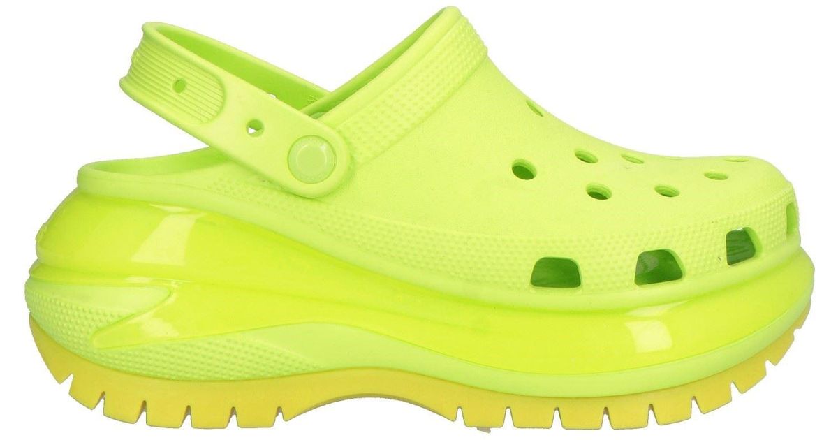 Crocs™ Mules & Clogs in Yellow | Lyst