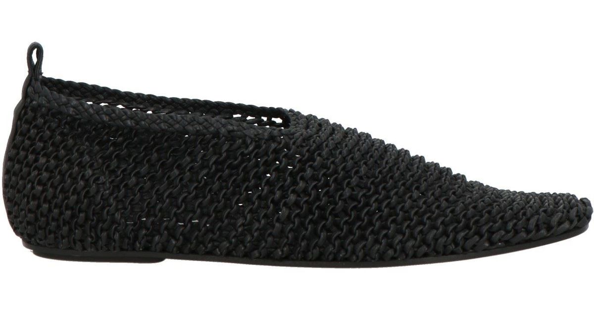 TOTEME Ballet Flats Textile Fibers in Black | Lyst